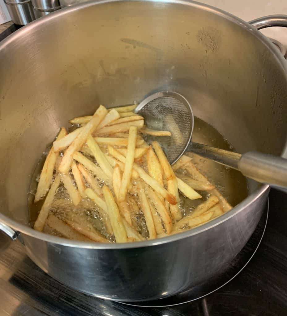 How to Make Easy Homemade French Fries - The Matbakh