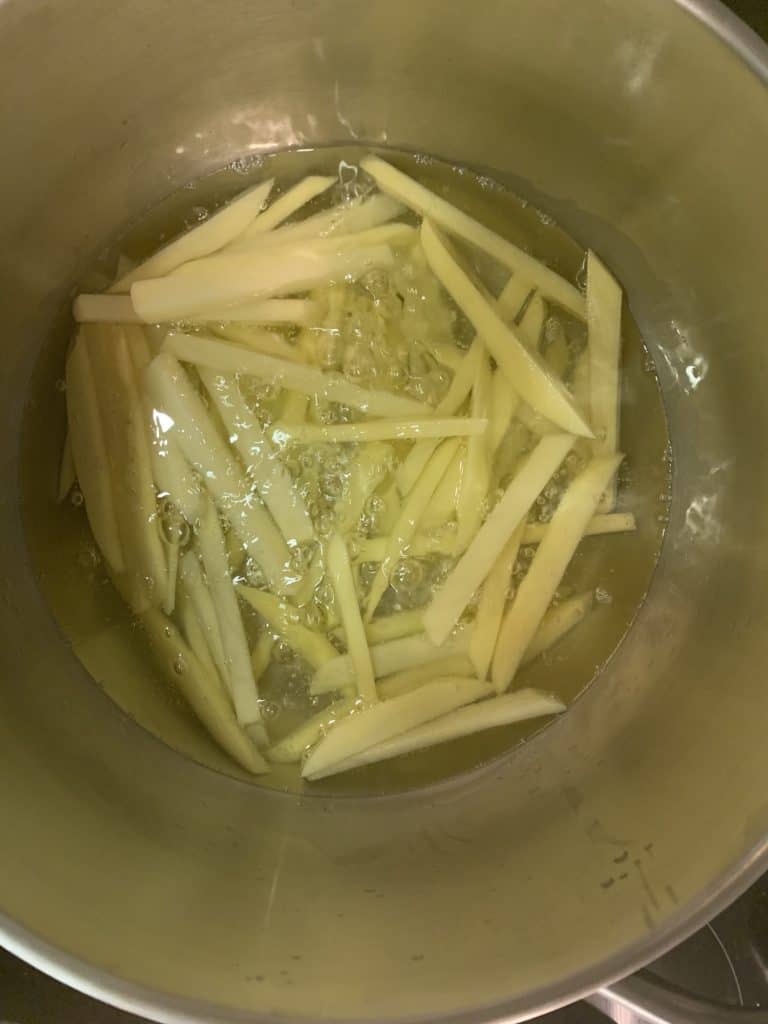 How to Make Easy Homemade French Fries - The Matbakh