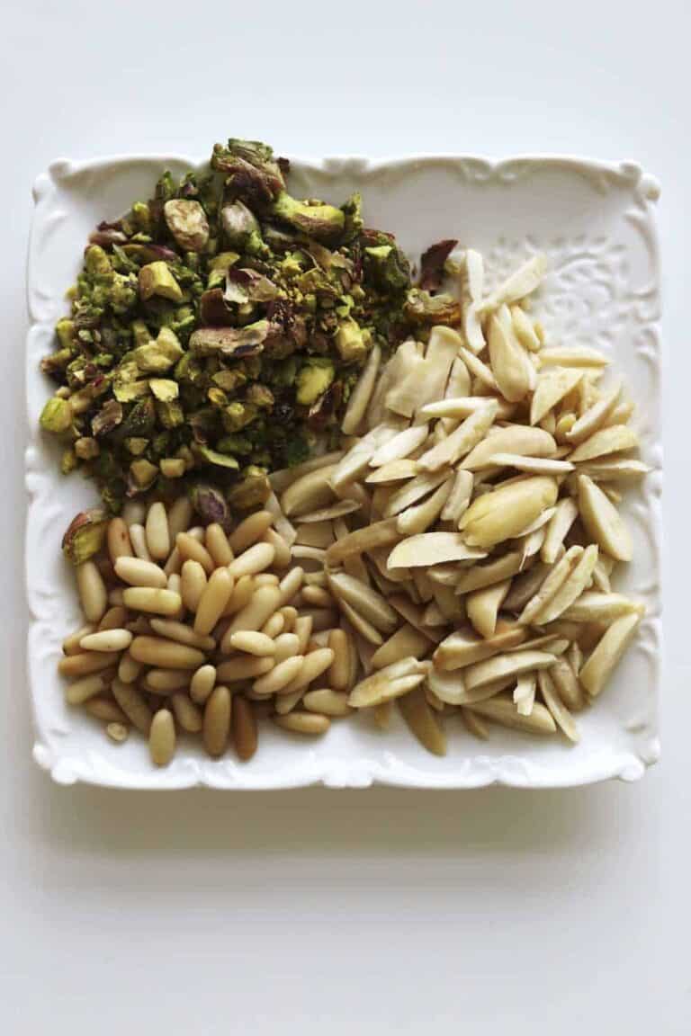 Syrian Semolina Porridge (Mamouniyeh) - The Matbakh