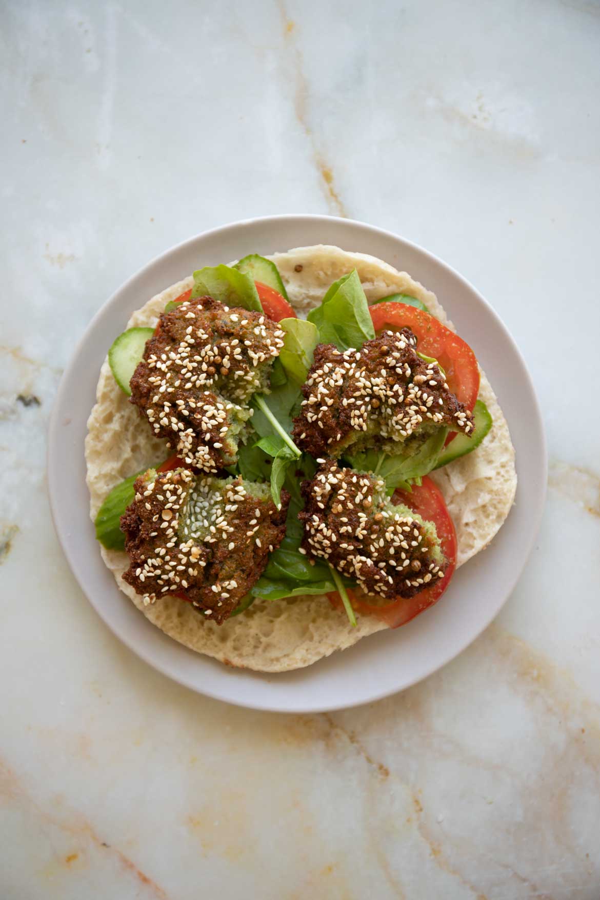 Falafel Pita Bread Sandwich Recipe - The Matbakh