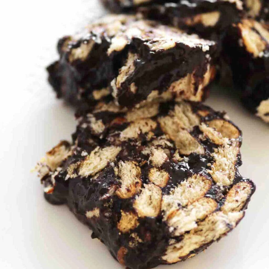 Easy Lazy Cake Recipe (No Bake Chocolate Biscuit Cake) - The Matbakh
