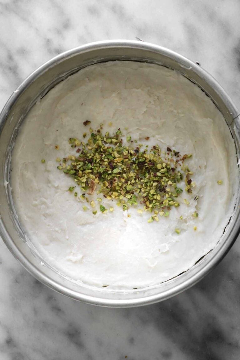 Mafroukeh Pistachio Dessert With Cream - The Matbakh
