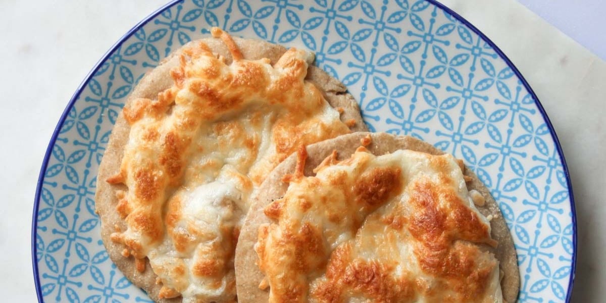 Cheese Manakish (Manakeesh) - The Matbakh