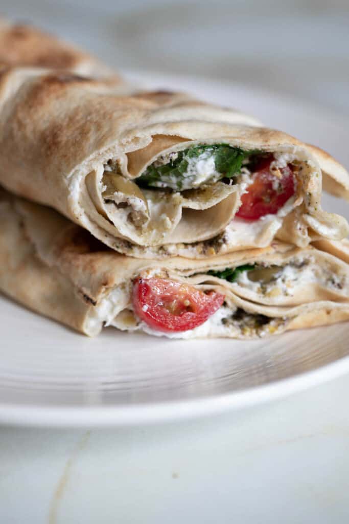 Labneh Pita Sandwich - The Matbakh