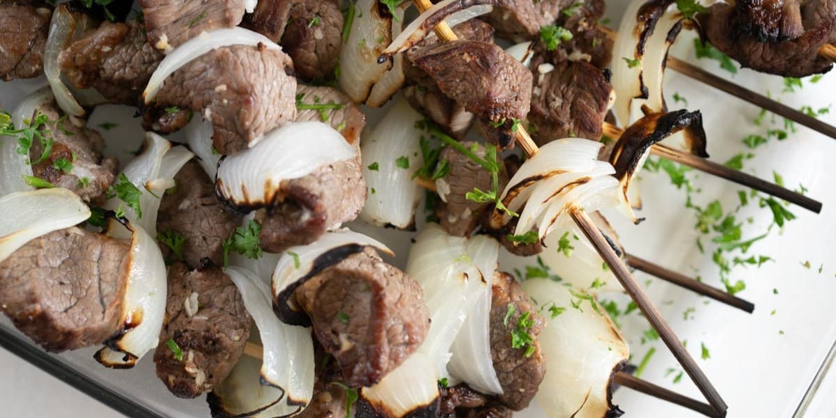Oven Broiled Lamb Kabobs - The Matbakh