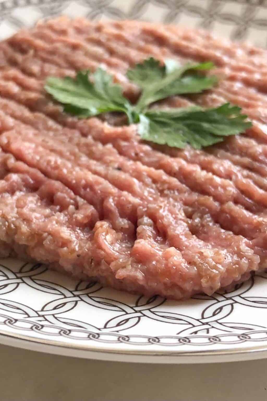 Kibbeh Nayeh Recipe (Lebanese Raw Kibbeh) - The Matbakh