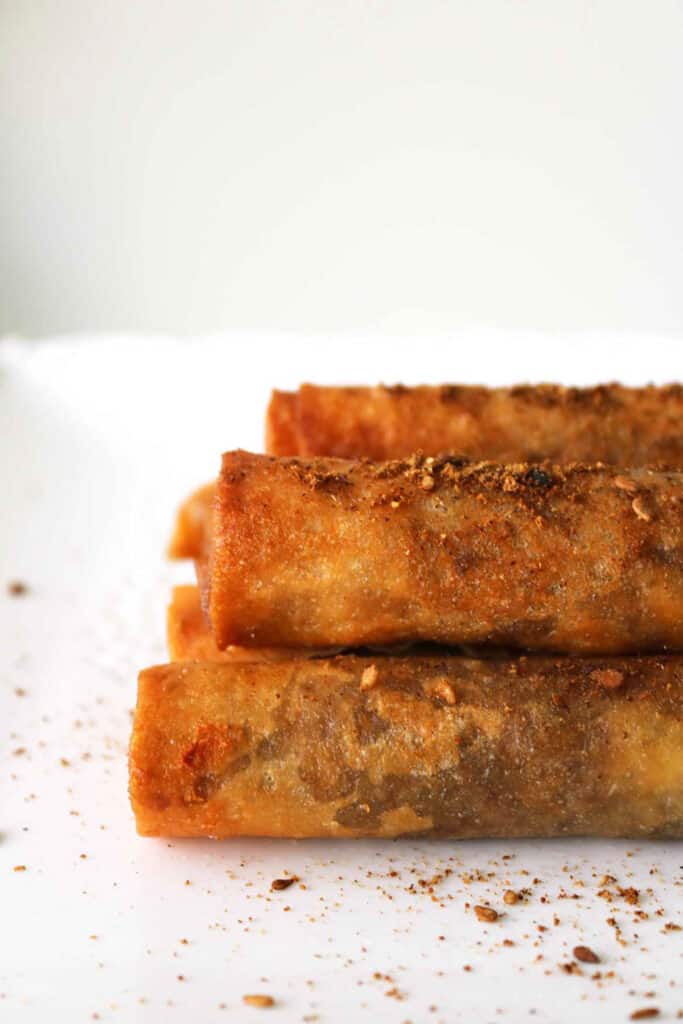 Fried Cheese and Za'atar Spring Rolls - The Matbakh