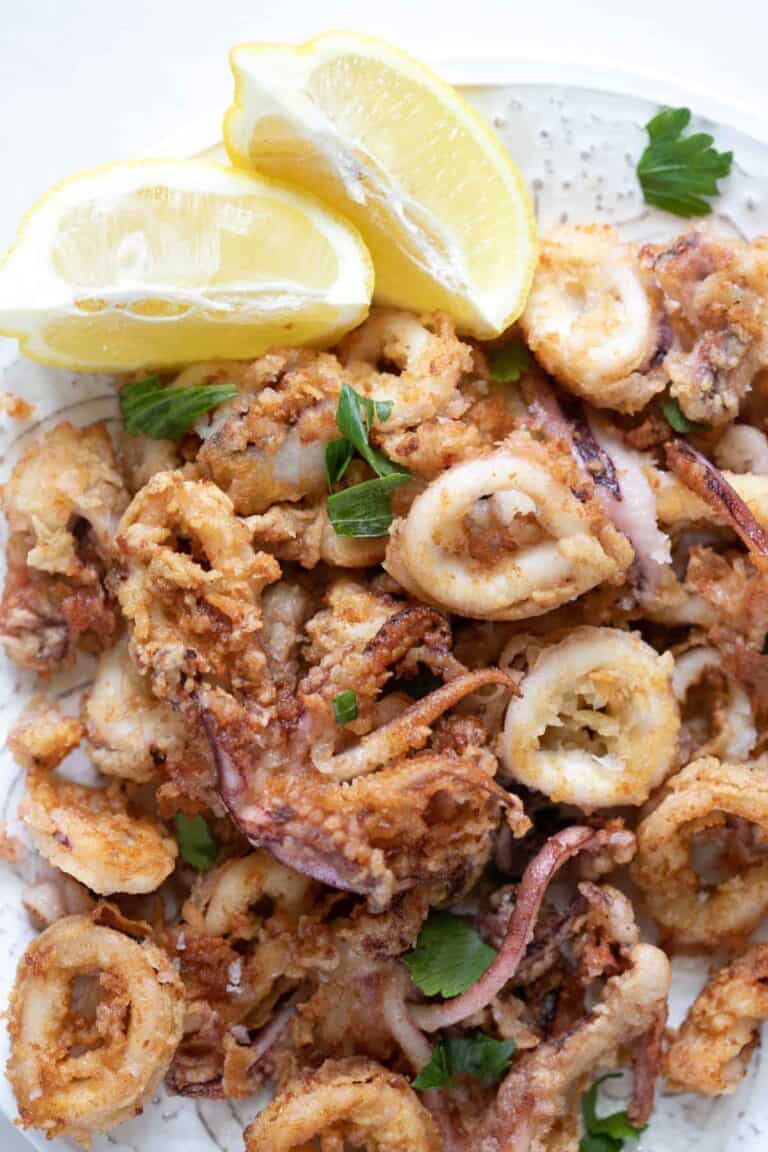 Italian Fried Calamari (Calamari Fritti) - The Matbakh
