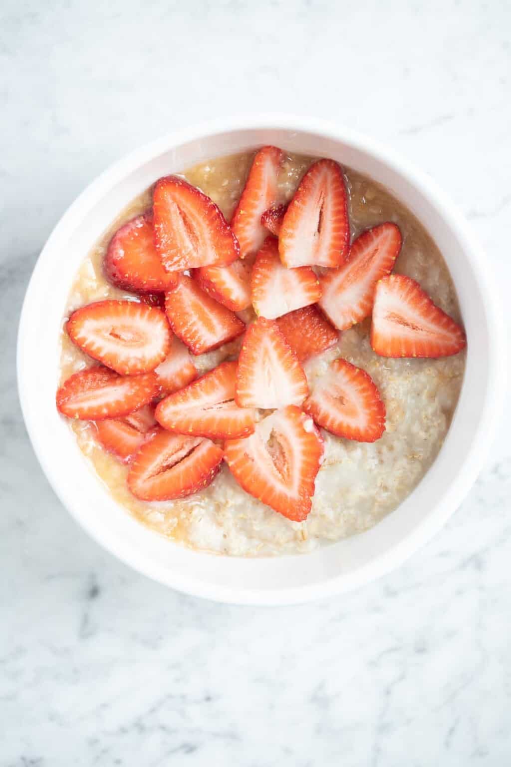 The BEST Protein Oatmeal (With Quick Oats!) - The Matbakh
