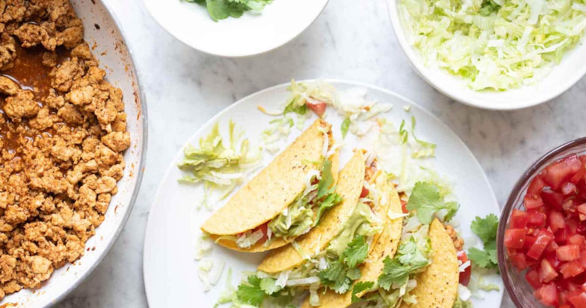 Easy Lean Ground Turkey Tacos (20 Minutes, Hard Shells) - The Matbakh