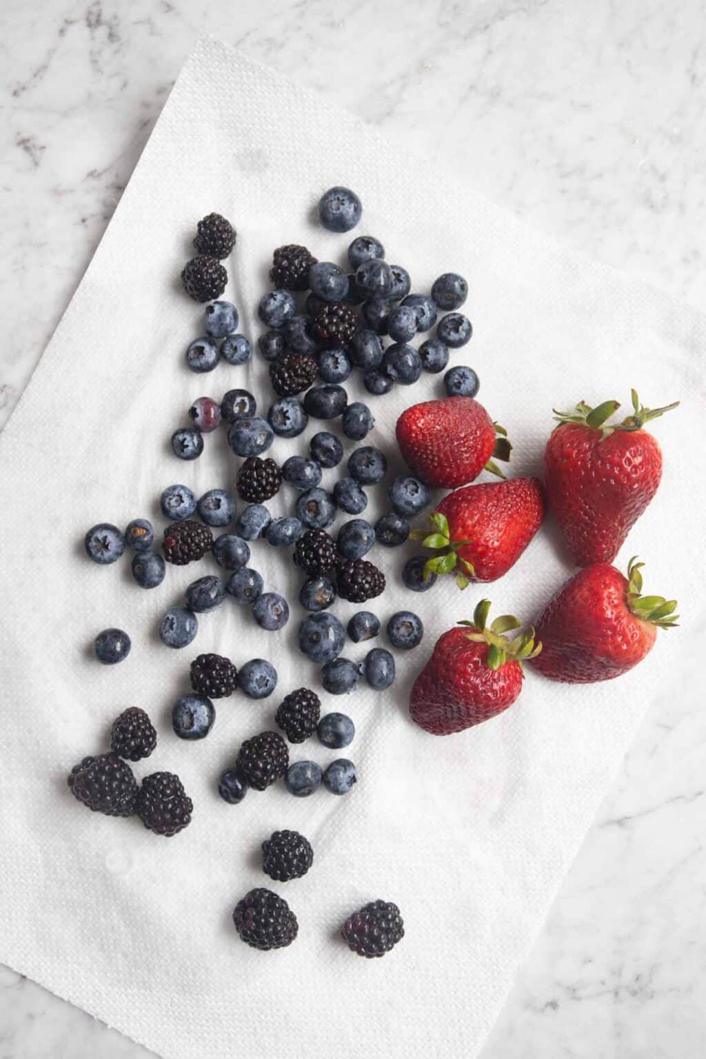 Fresh Mixed Berry Bowl with Honey Greek Yogurt - The Matbakh